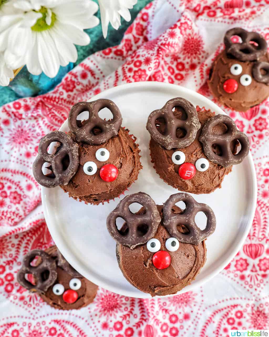 Reindeer Cupcakes - Urban Bliss Life
